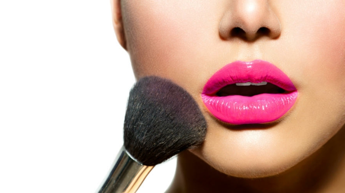 ¿Cómo pintarse los labios? Trucos, tendencias y tutoriales