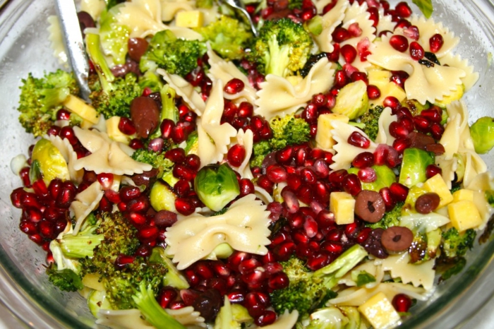Recetas de ensaladas navideñas super ricas para hacer en menos de 20 ...
